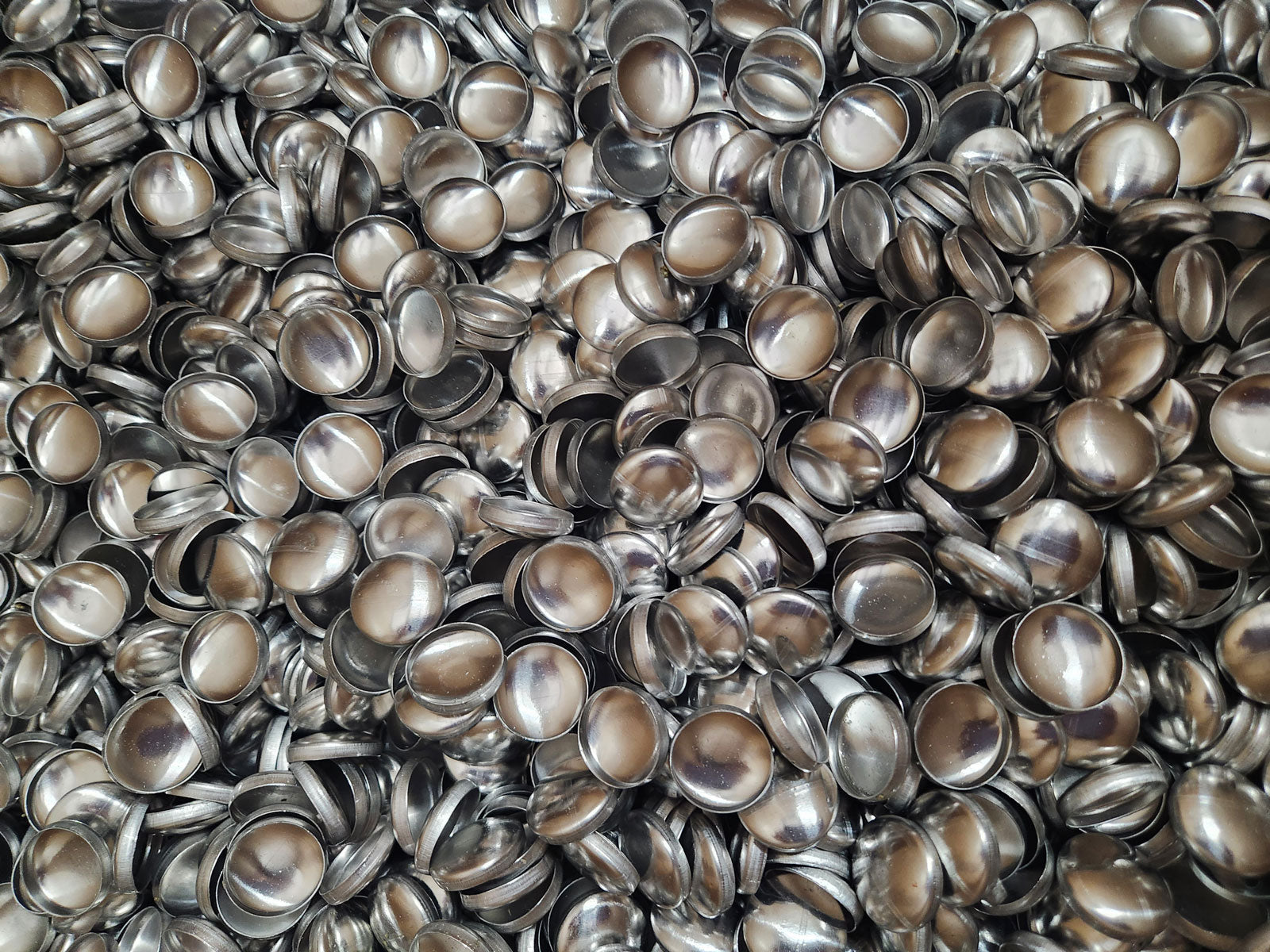 Aluminum Buttons – Maxant Metals